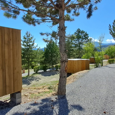 Camping Lac de Serre Ponçon dans les Hautes Alpes, près d'Embrun