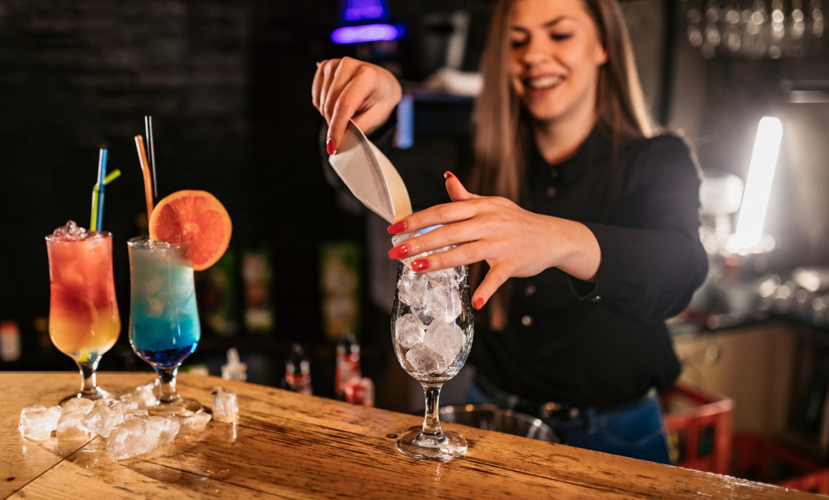 Poste de Barman / Barmaid au restaurant Monsieur Marcel, au bord du lac ...